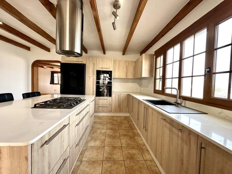 Properties - Blue Reef